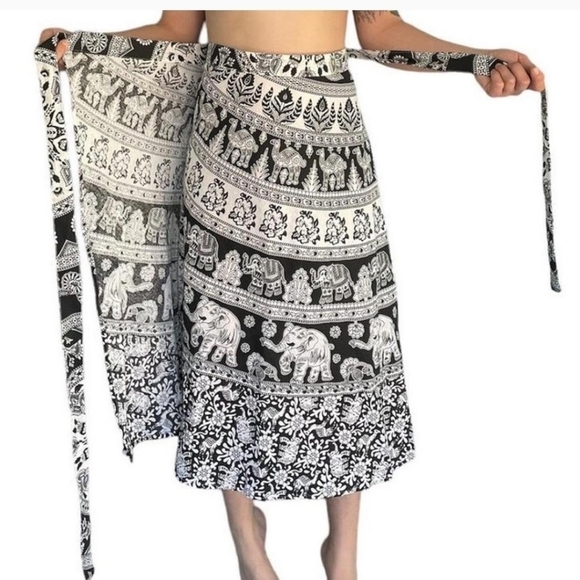 Paths of The Spirit | Skirts | Paths Of The Spirit Black White Elephant ...